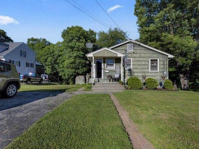 3 bedroom, Southbridge MA 01550 103969634