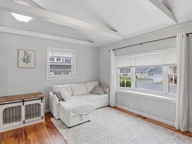 3 bedroom, Southbridge MA 01550 LS102154951