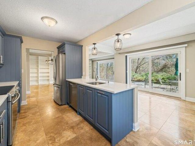 3 bedroom, Southbury CT 06488 102317208
