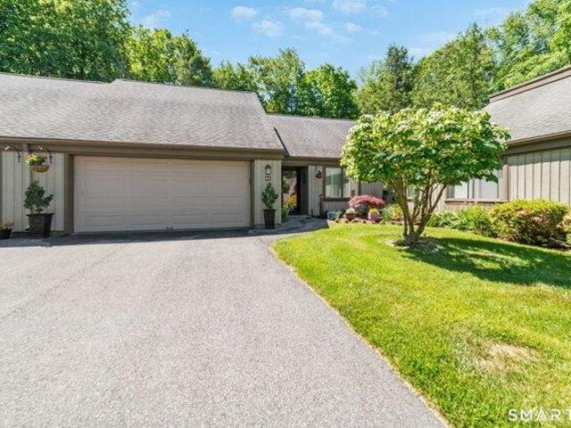 3 bedroom, Southbury CT 06488 104568219