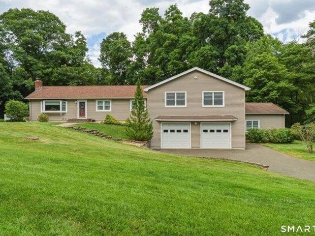 3 bedroom, Southbury CT 06488 104568918