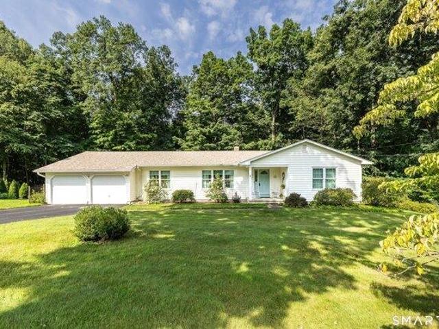3 bedroom, Southbury CT 06488 105158568