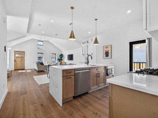 3 bedroom, Somerville MA 02143 102314959