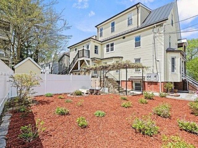 3 bedroom, Somerville MA 02143 103931352