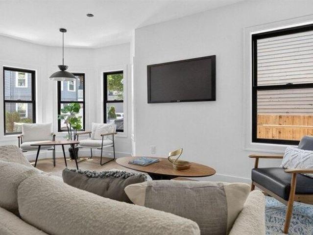 3 bedroom, Somerville MA 02144 104604311