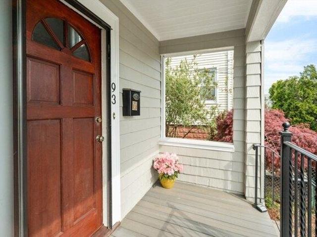 3 bedroom, Somerville MA 02145 LS103034479