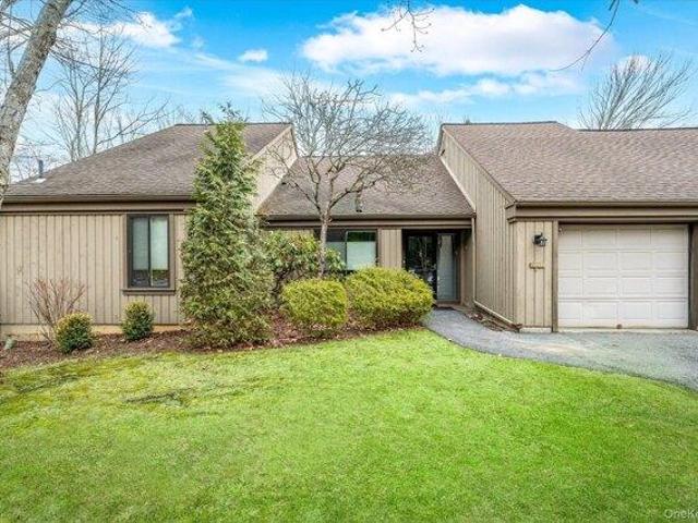 3 bedroom, Somers NY 10589 101748140