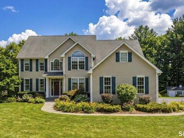 3 bedroom, Somers CT 06071 102258219