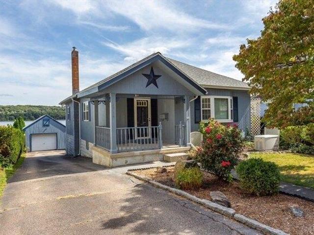 3 bedroom, Somerset MA 02726 102369517