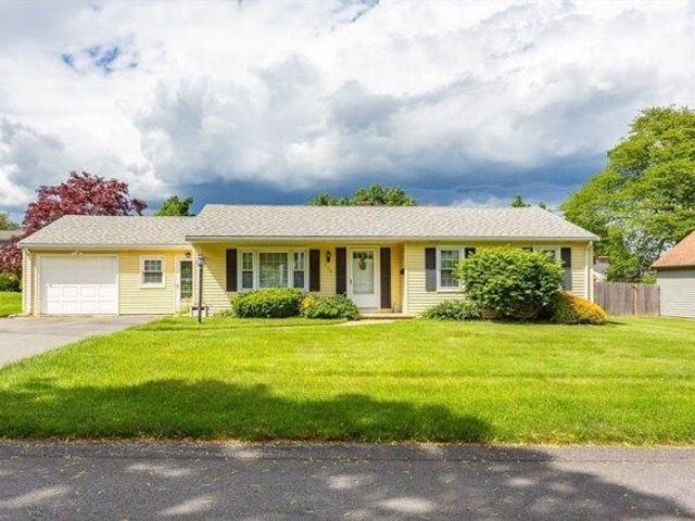 3 bedroom, Somerset MA 02726 103247823