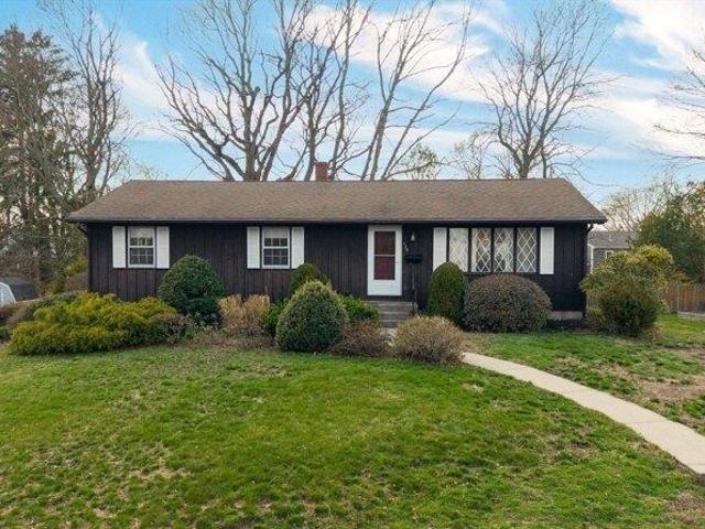 3 bedroom, Somerset MA 02726 103249479