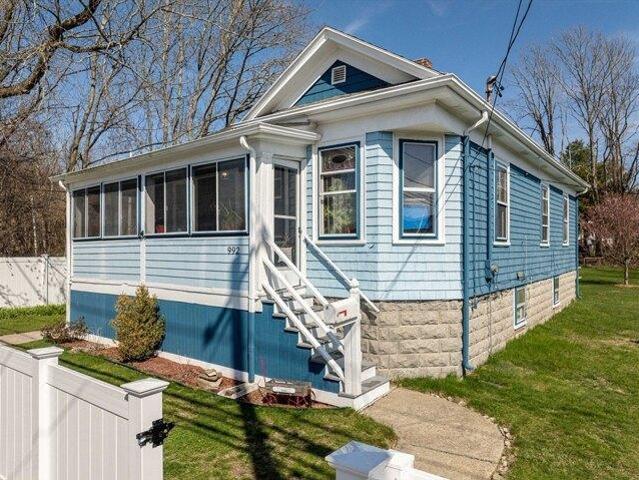 3 bedroom, Somerset MA 02726 LS101998856