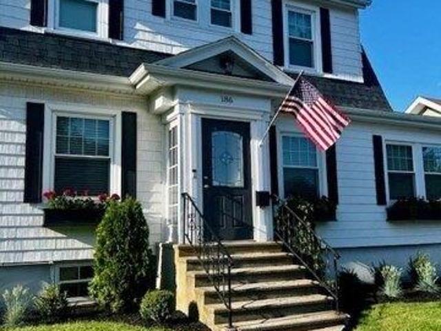 3 bedroom, Somerset MA 02726 LS102447330