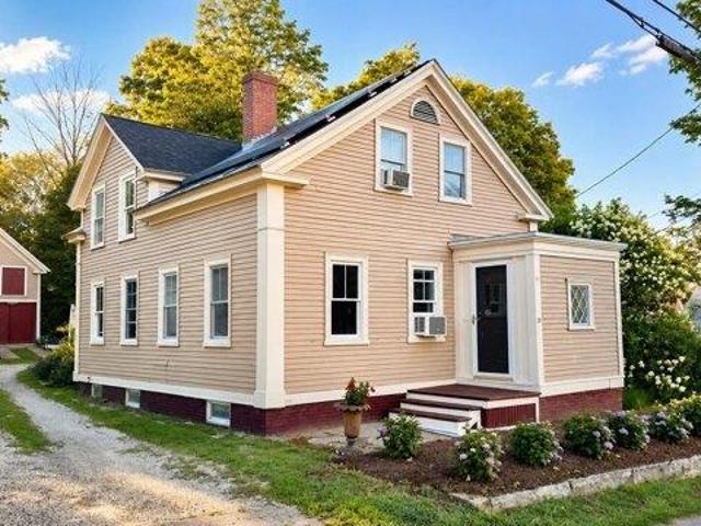 3 bedroom, Somersworth NH 03878 104790538