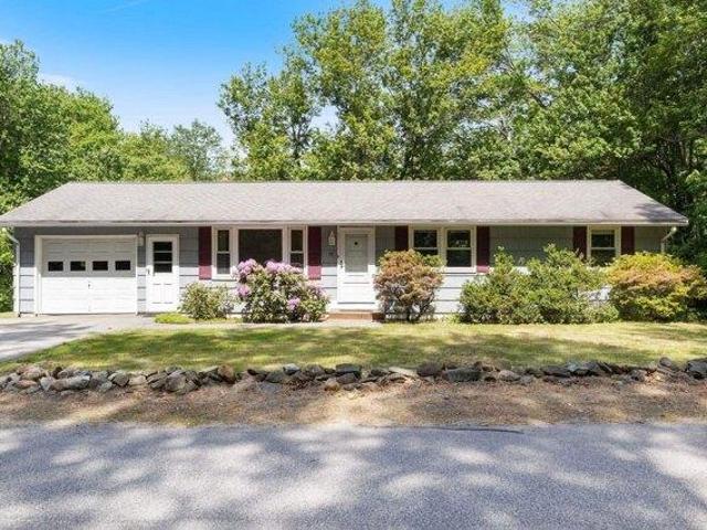 3 bedroom, Somersworth NH 03878 104833404