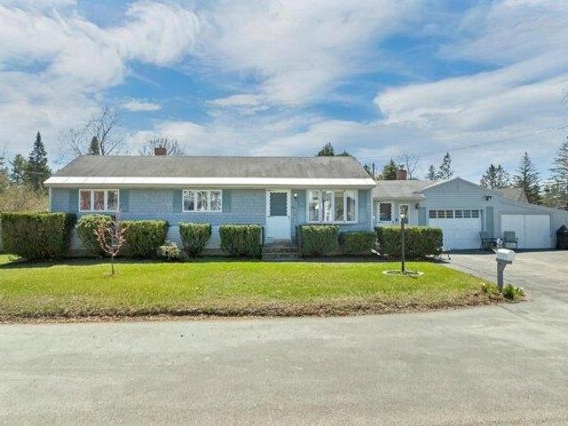 3 bedroom, Somersworth NH 03878 102447877