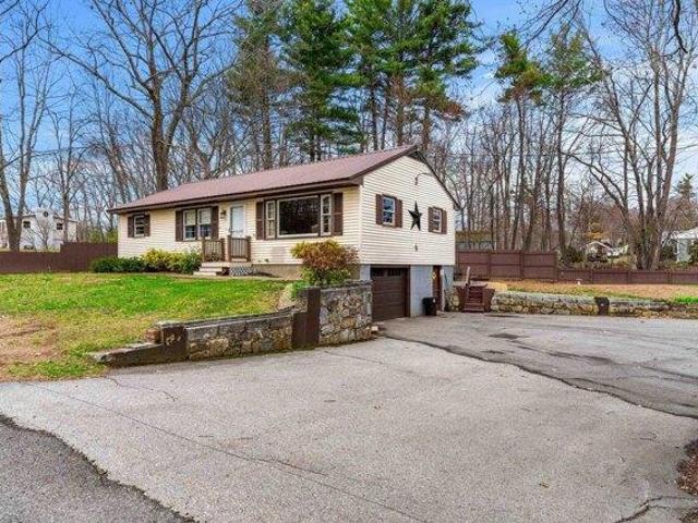 3 bedroom, Somersworth NH 03878 102708297