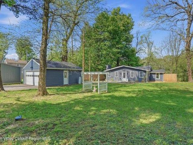 3 bedroom, Saugerties NY 12477 104904537