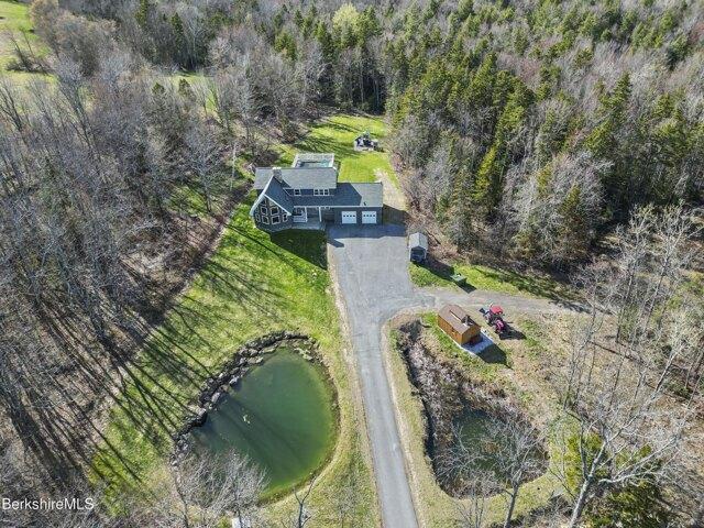 3 bedroom, Savoy MA 01256 LS102632723