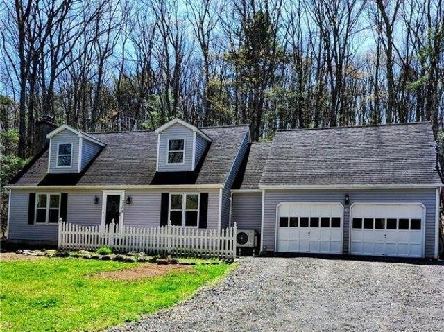 3 bedroom, Saylorsburg PA 18354 103602594