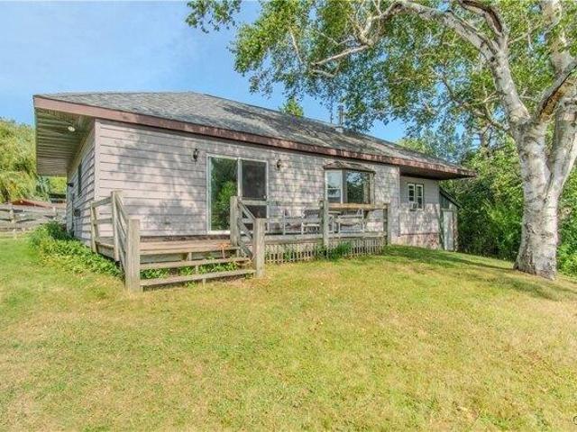 3 bedroom, Sackets Harbor NY 13685 LS93806733