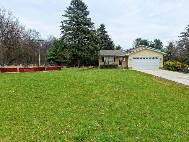 3 bedroom, Saline MI 48176 89782408