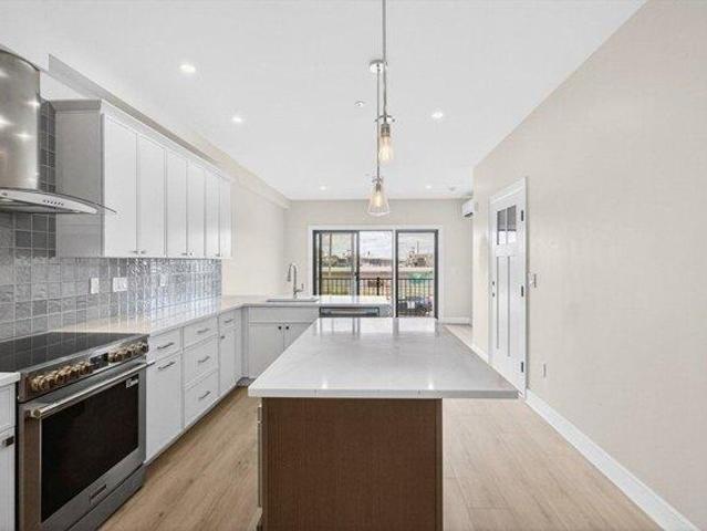 3 bedroom, Salisbury MA 01952 103440254