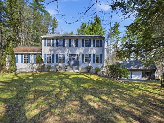 3 bedroom, Sandown NH 03873 LS102156910