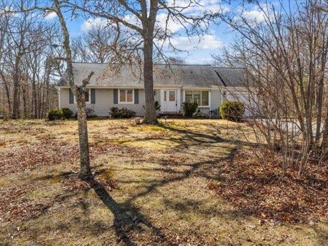 3 bedroom, Sandwich MA 02563 102446415