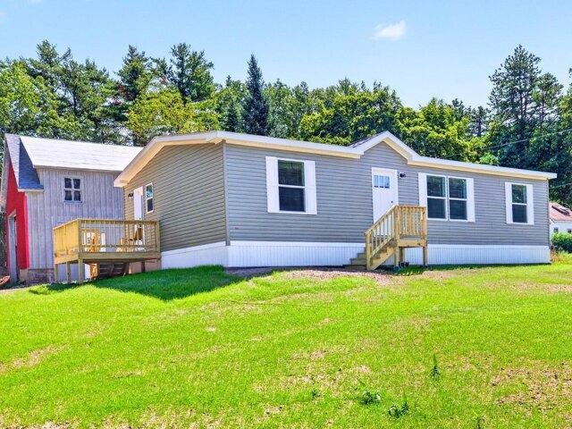 3 bedroom, Sanford ME 04073 105442655
