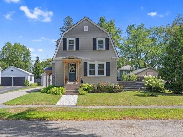 3 bedroom, Sanford ME 04073 105292212