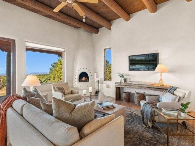3 bedroom, Santa Fe NM 87508 LS95838342
