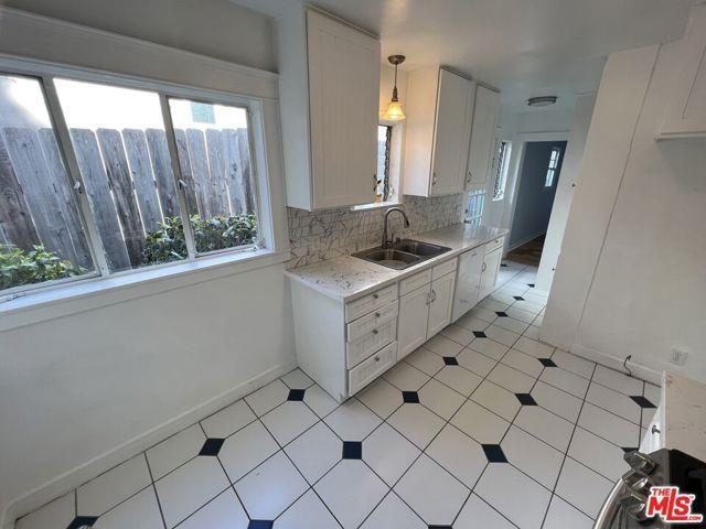 3 bedroom, Santa Monica CA 90405 88271544