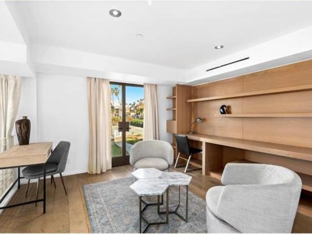 3 bedroom, Santa Monica CA 90401 87752210