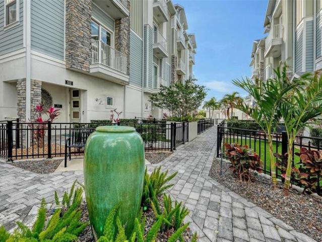 3 bedroom, Sarasota FL 34236 102588402