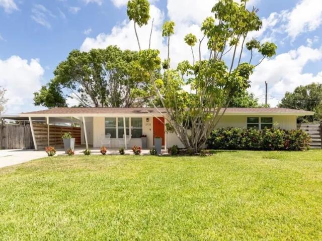 3 bedroom, Sarasota FL 34237 102660949