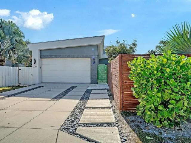 3 bedroom, Sarasota FL 34239 102587691
