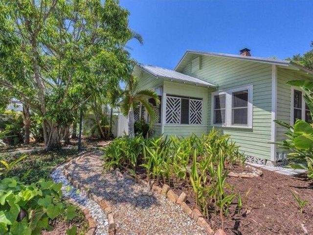 3 bedroom, Sarasota FL 34239 89550350