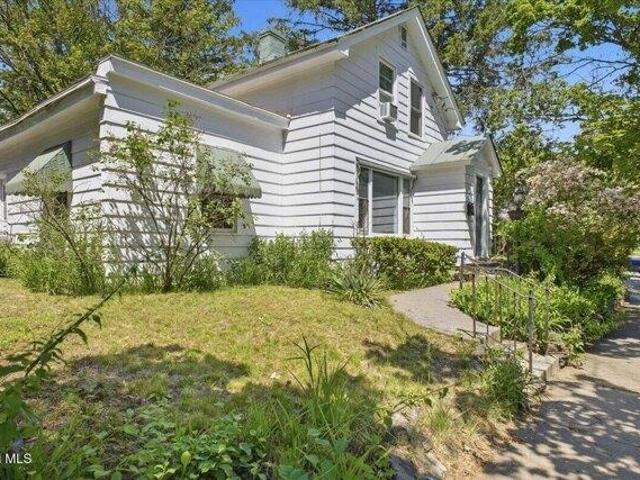 3 bedroom, Saratoga Springs NY 12866 103621604