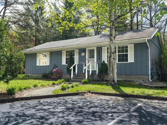 3 bedroom, Saratoga Springs NY 12866 103627299