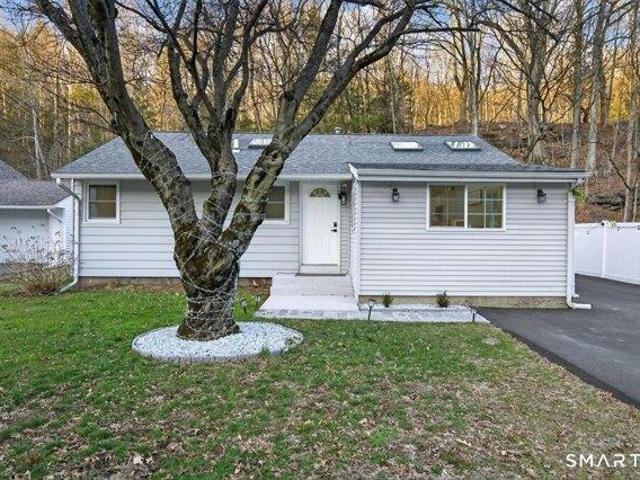 3 bedroom, Seymour CT 06483 102217625