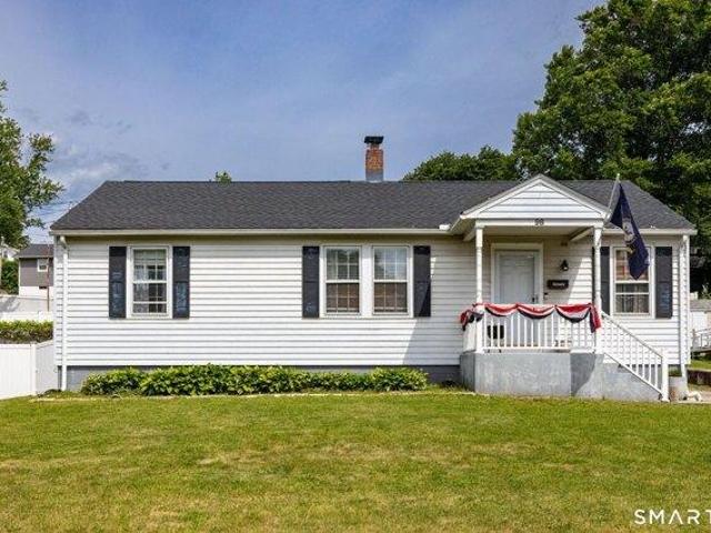 3 bedroom, Seymour CT 06483 104807257