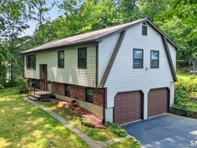 3 bedroom, Seymour CT 06483 105495276