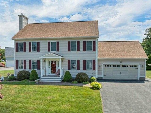 3 bedroom, Seabrook NH 03874 104869385