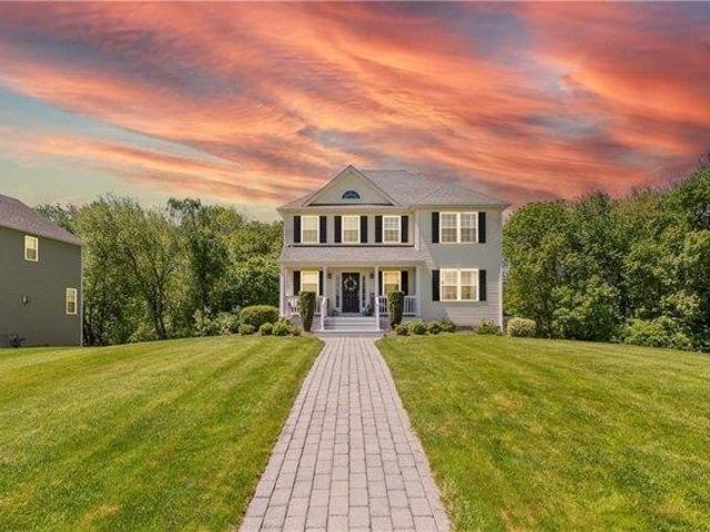 3 bedroom, Seekonk MA 02771 102215202