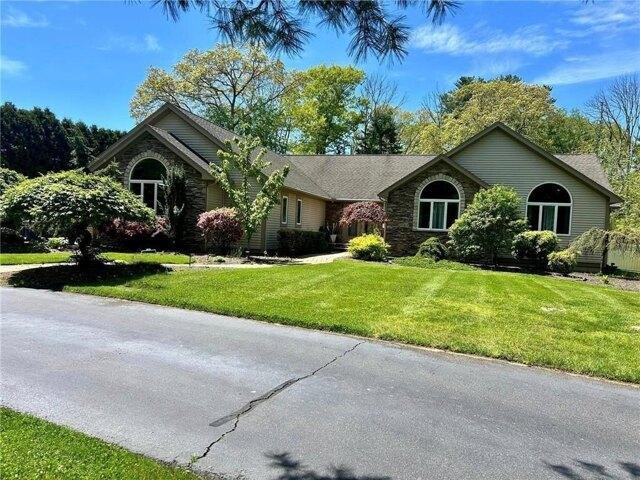 3 bedroom, Seekonk MA 02771 103968475