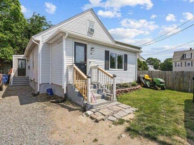 3 bedroom, Seekonk MA 02771 LS102724668