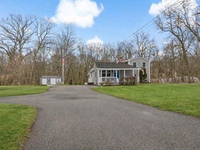 3 bedroom, Seekonk MA 02771 LS102725794