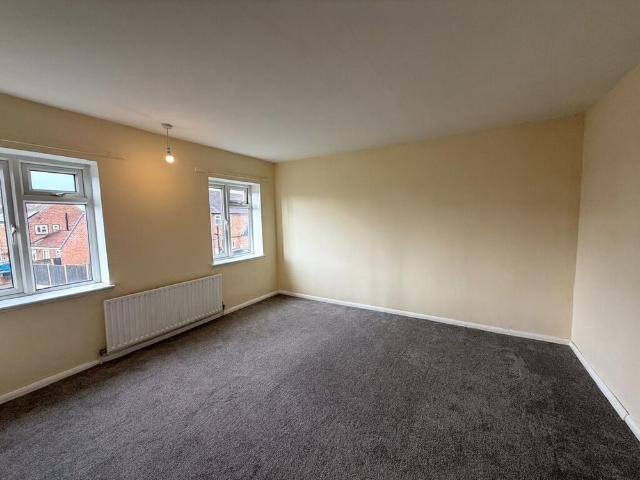 3 bedroom semi detached to let