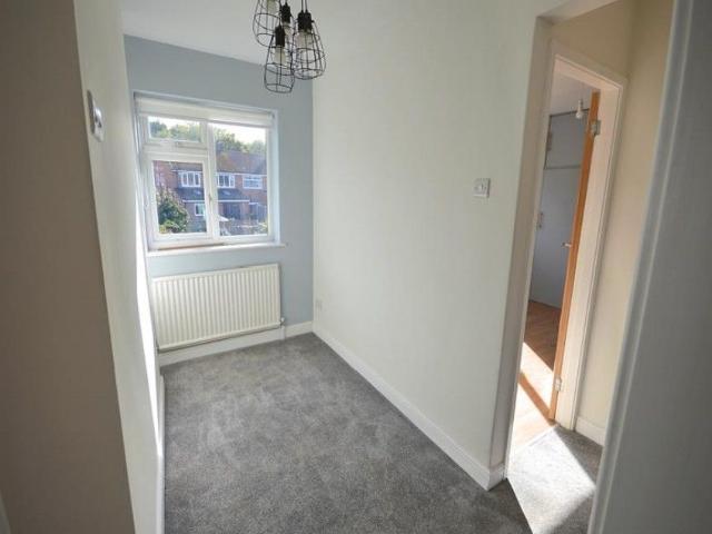 3 Bedroom Semi Detached Available Arranging tenancy